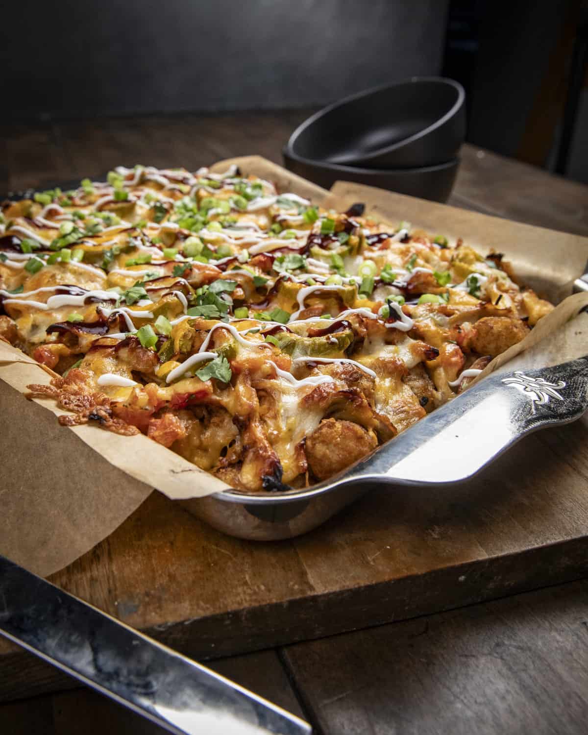 Loaded bbq chicken totchos (tater tot nachos recipe)