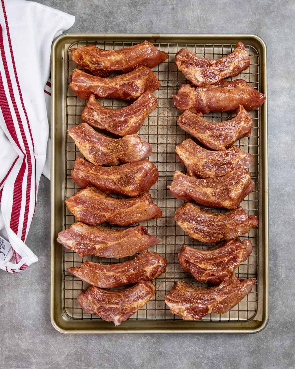 How to cook baby back ribs in the oven (Easy and quick)