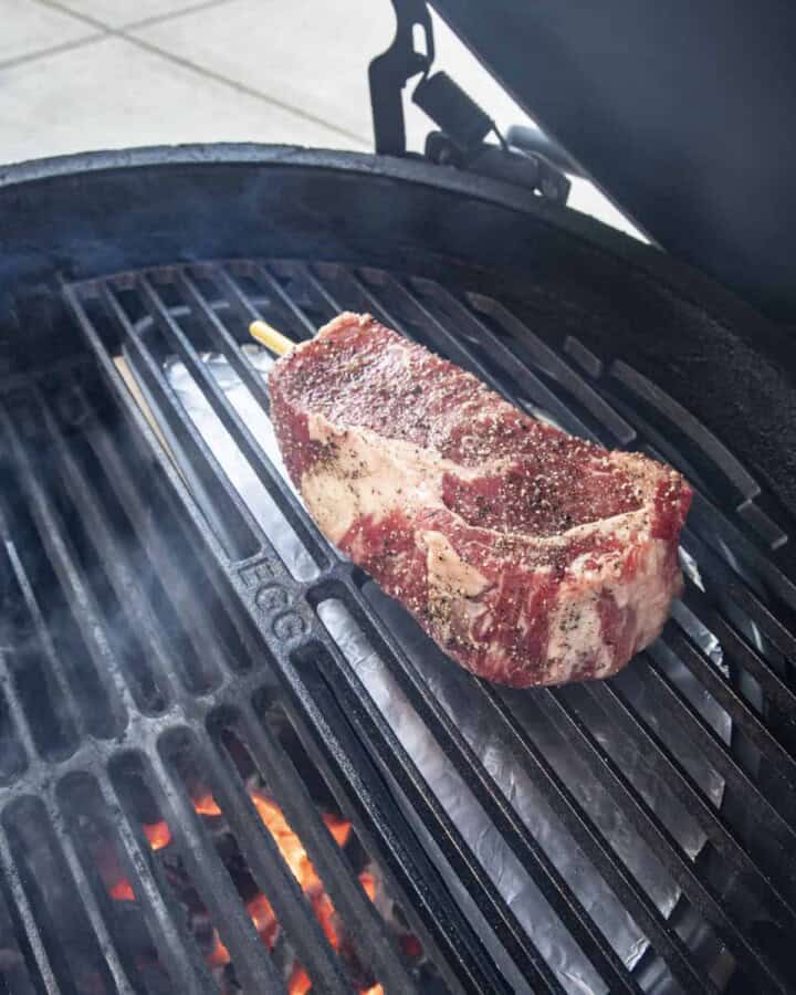 How to cook a thick cut steak (4 methods)
